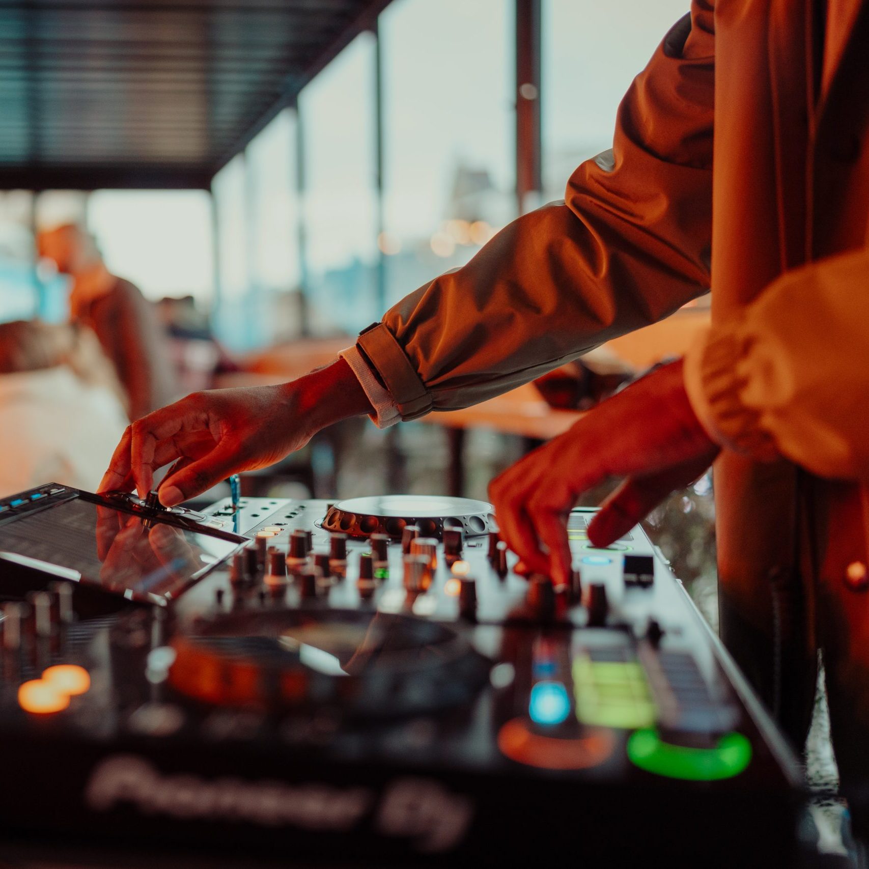 Friday Feelings | DJ Night | Camden | BOXPARK